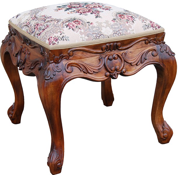 Taburety | interiery-truhlarstvi.cz