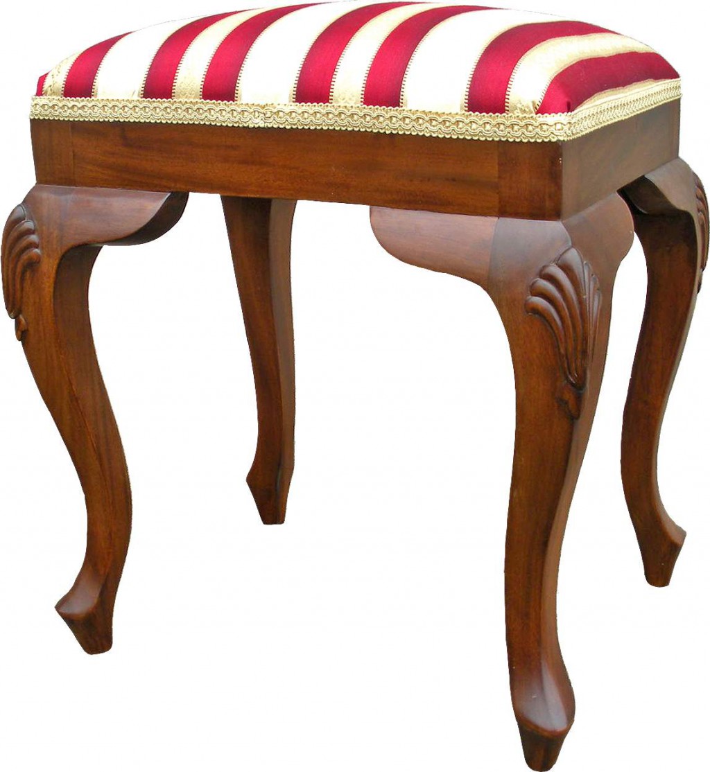 Taburety | interiery-truhlarstvi.cz