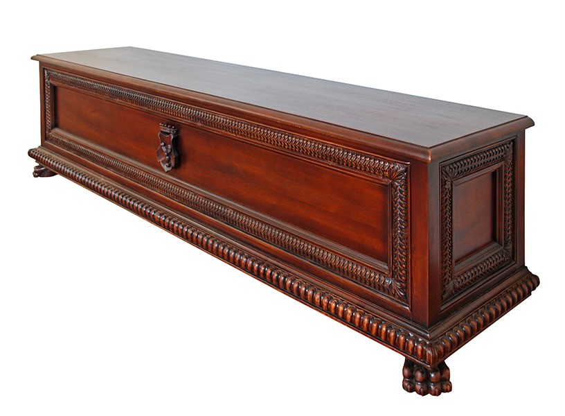 Truhly | interiery-truhlarstvi.cz